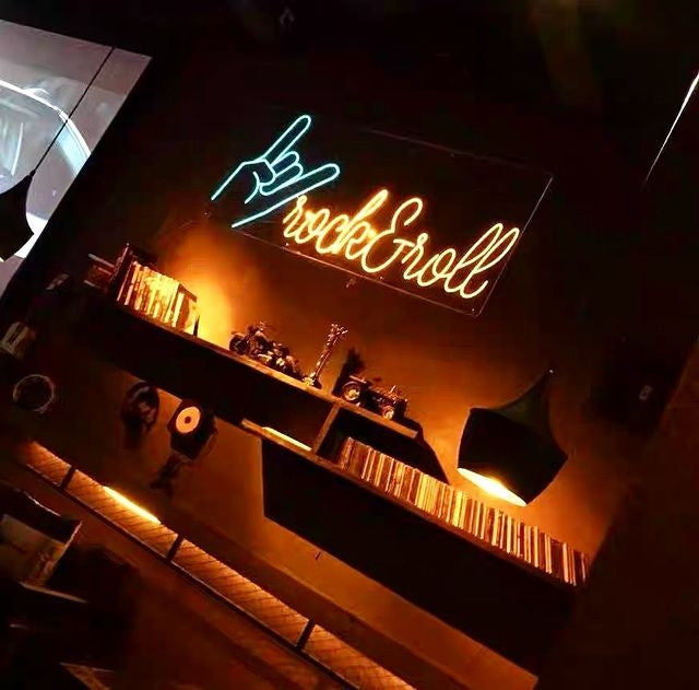 How Custom Light-Up Signs Can Boost Your Business: A Comprehensive Gui ...